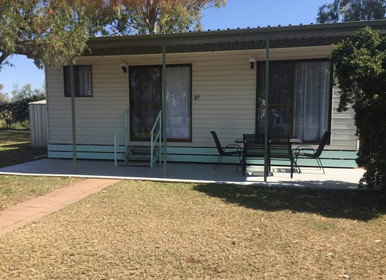 Goondiwindi - Cabin Two Bedroom – Sleeps 4 – No Pets Allowed