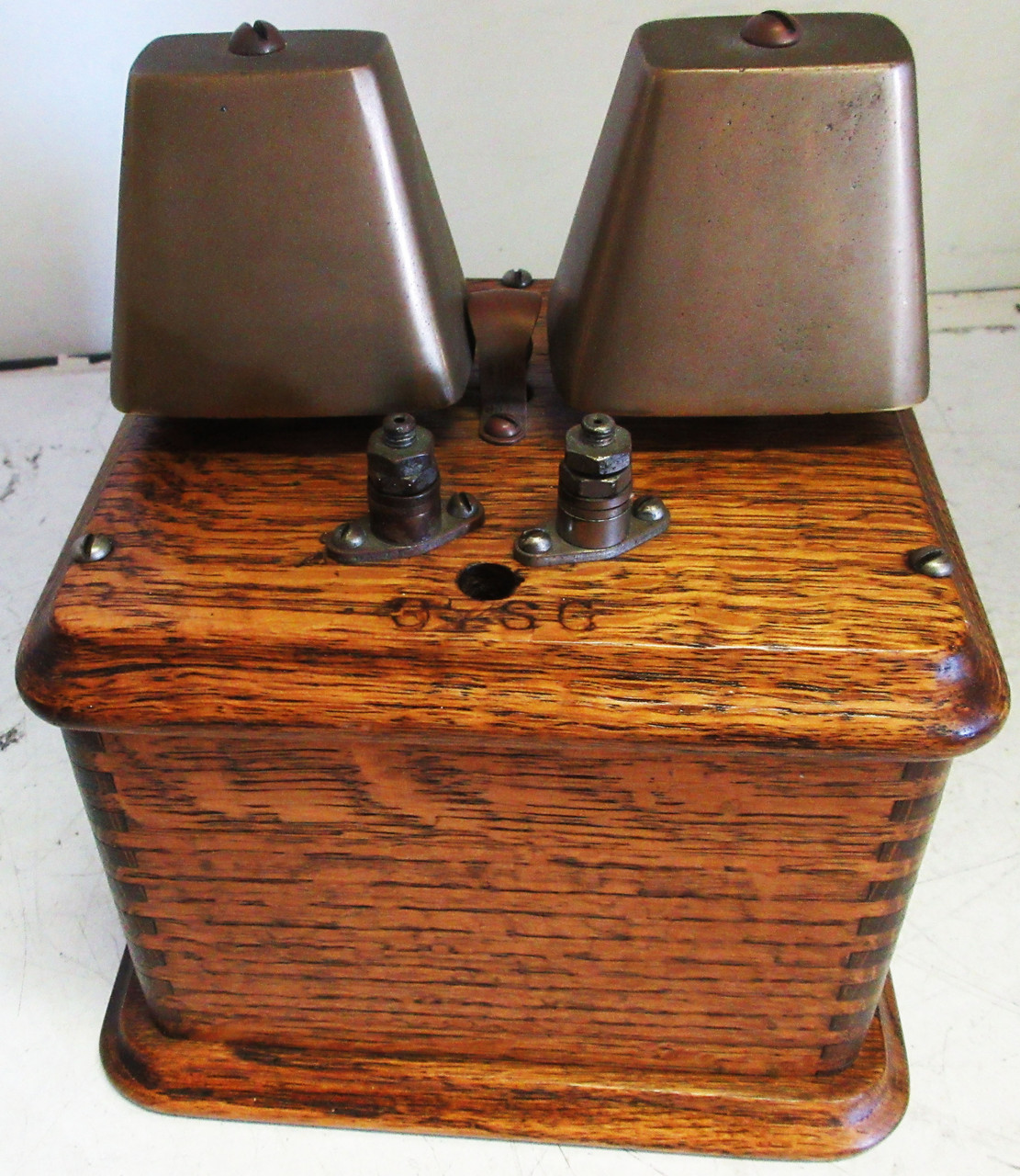 Oak Wood Cow Bell Ringer Box circa 1930's - American Collectibles