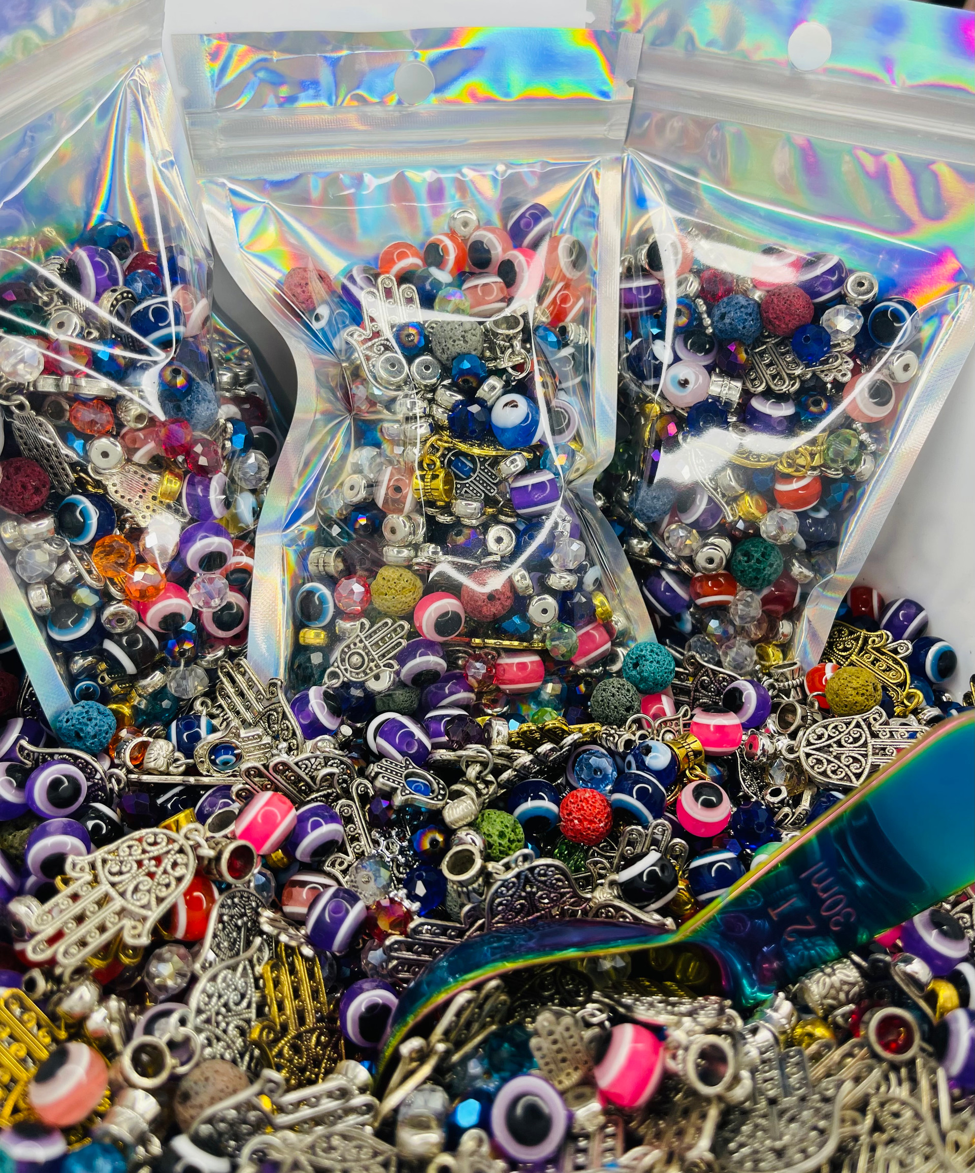 LOOSE BEADS - EMBOSSED ESSENTIALS