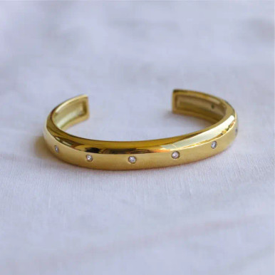 Melo Melo Ann - Chunky Starburst Cuff Bracelet - BUNKER