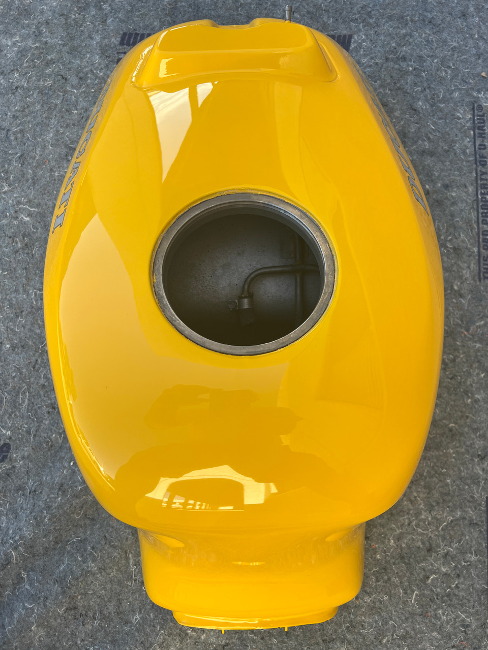 Ducati 900 ss OEM Fuel Tank (yellow)