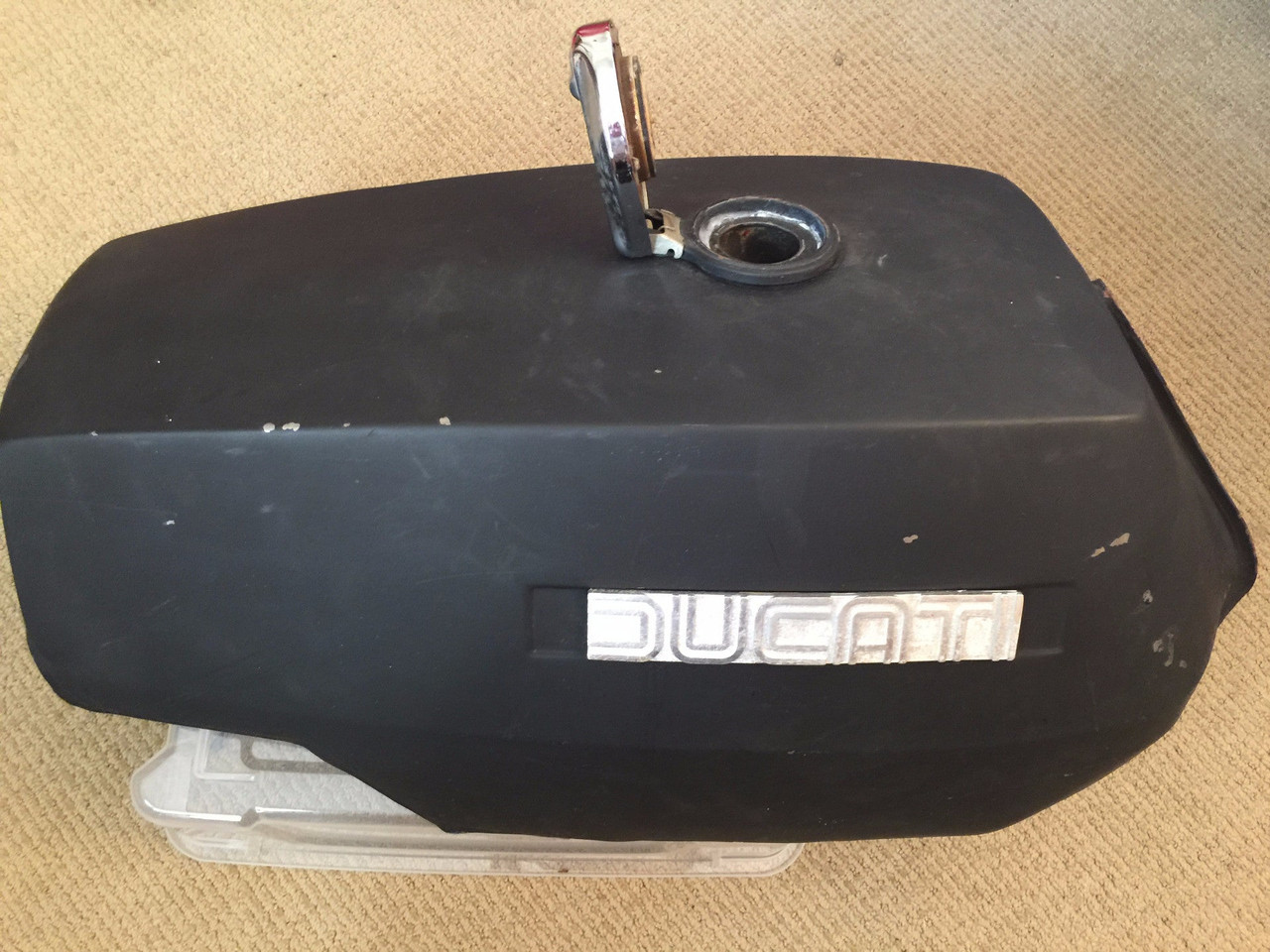 Ducati 860 GT/GT Bevel Drive Fuel Tank