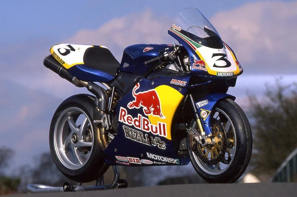 2001 Reve RedBull Ducati 996 rs/2002 IFC Ducati 996 rs - Italianiron.com