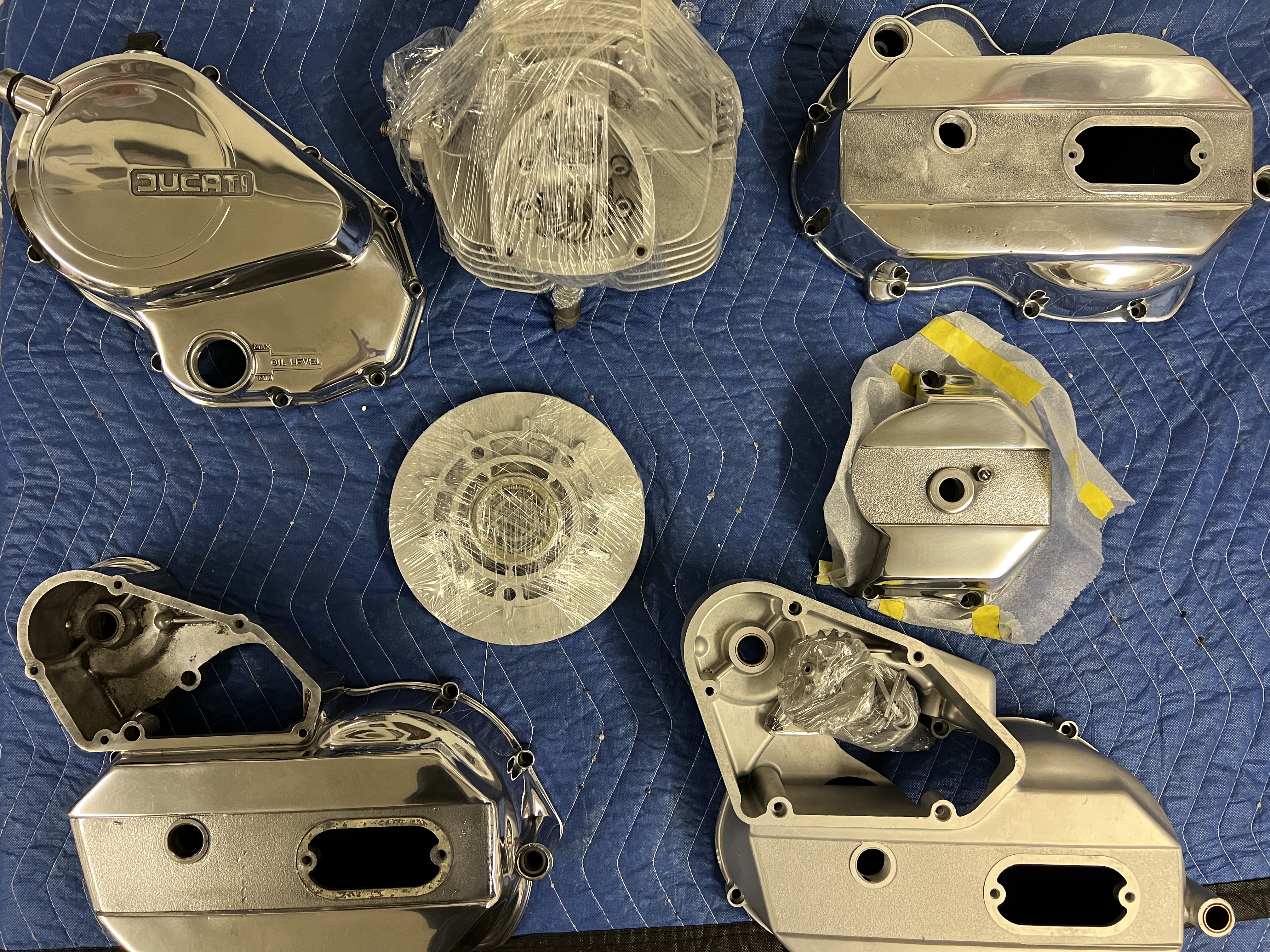 Italianiron-Ducati Square Case "Bevel Bonanza" & BritIron-Norton Bits ...