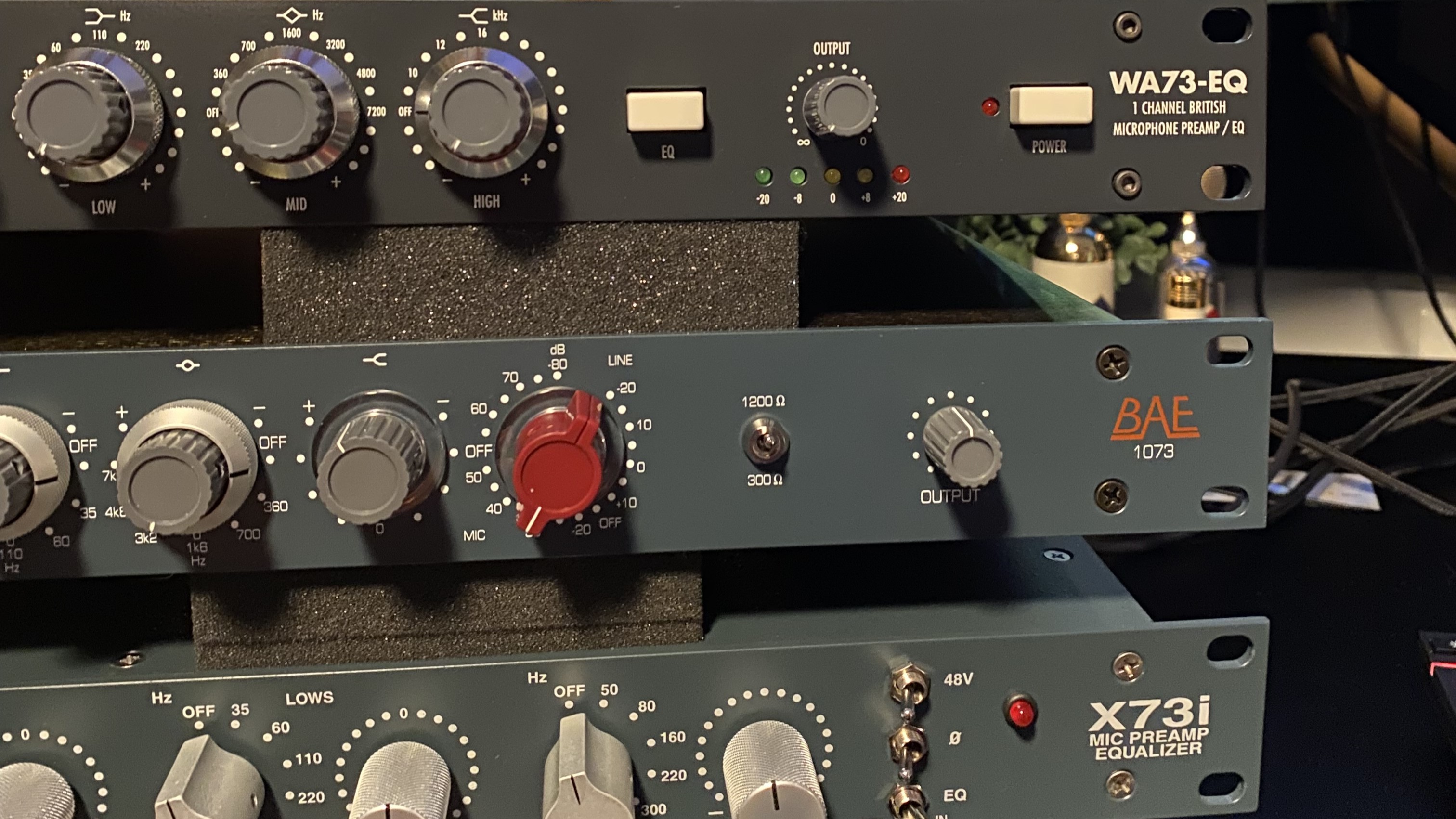 Comparing Neve 1073 Recreations - BAE, Vintech and Warm Audio - Front ...