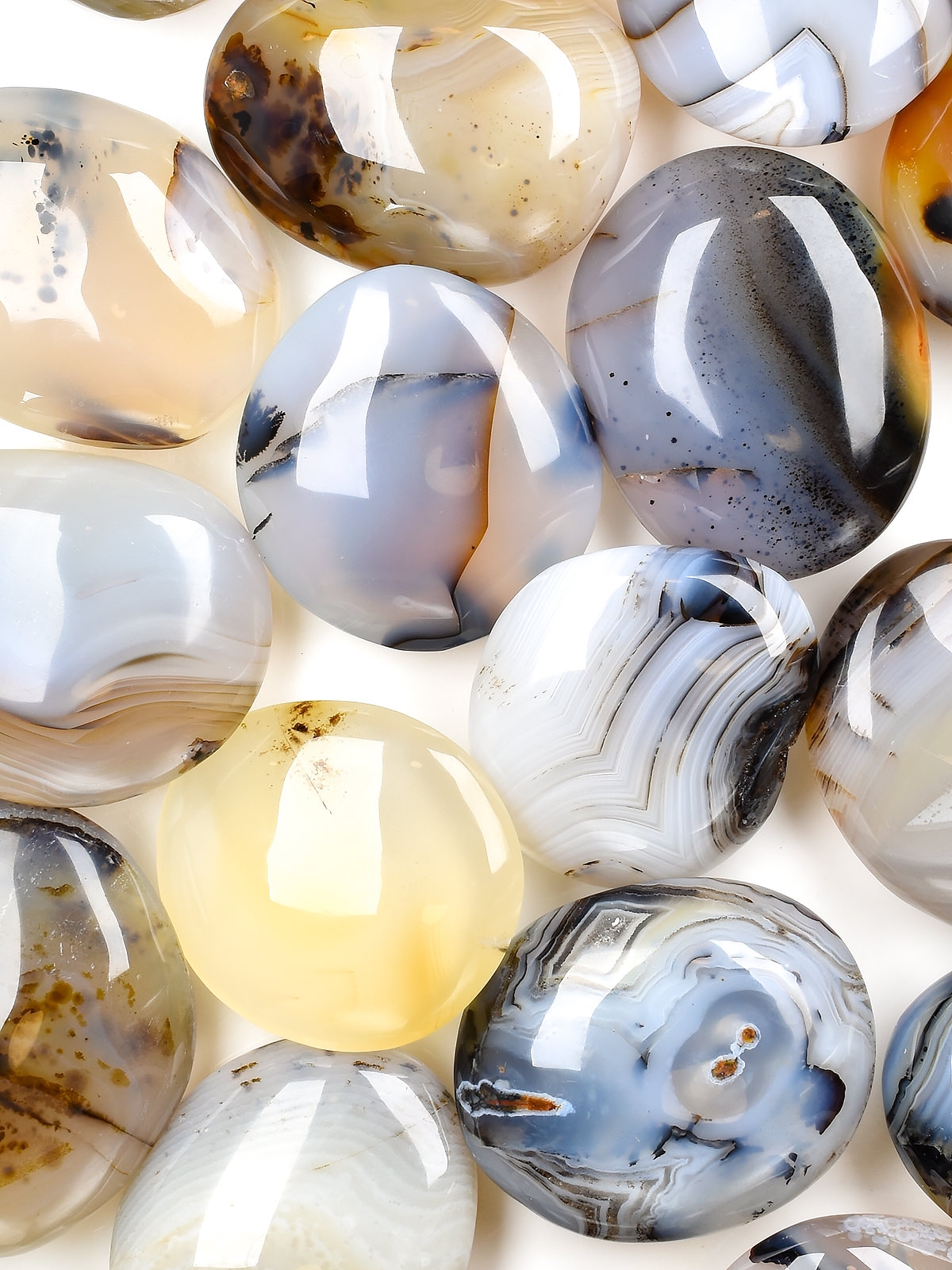 Agate Flat Tumbled Stones - Exquisite Crystals