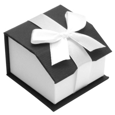 Magnetic Flip Ring Box