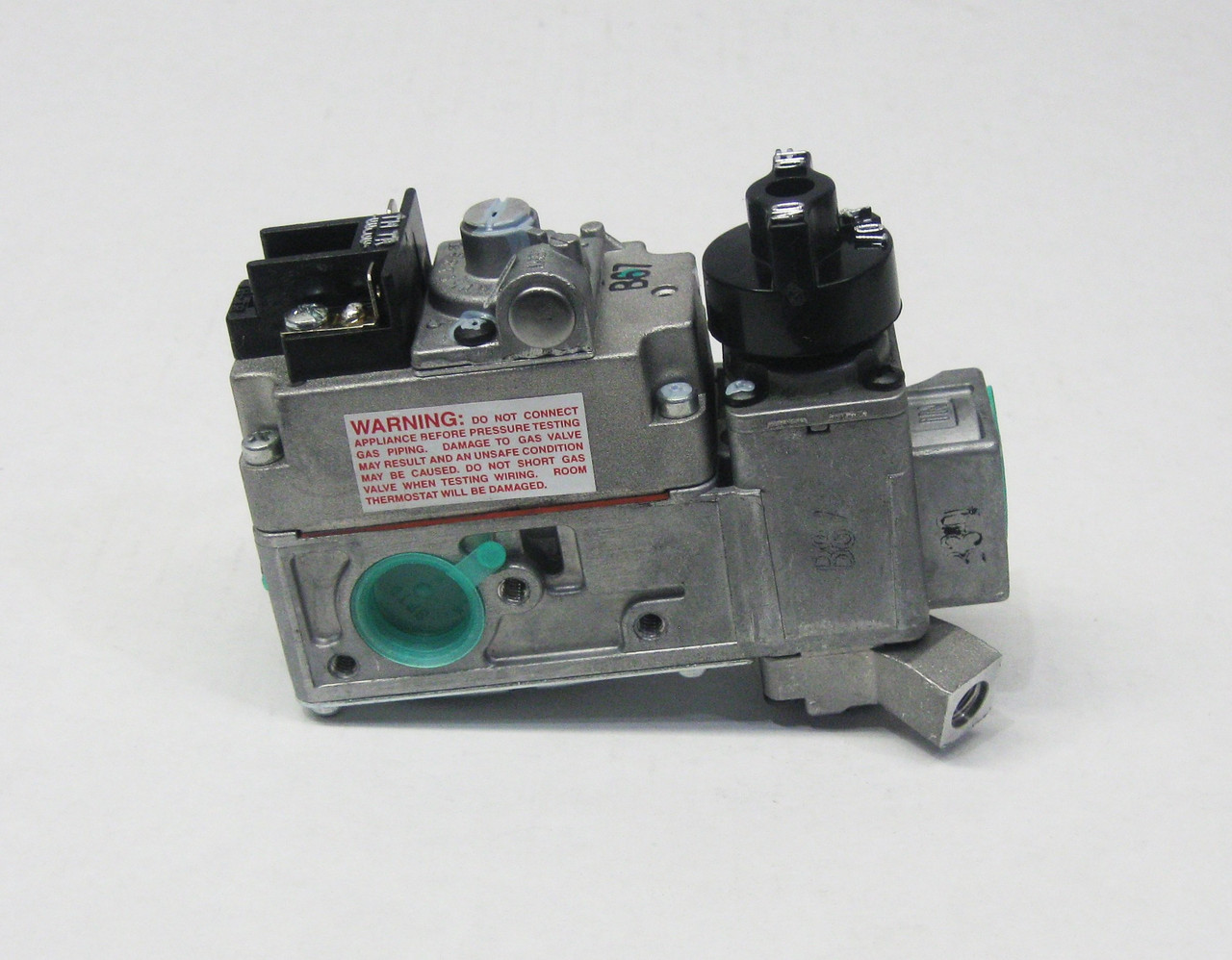 Robertshaw 24 Volt Combination Gas Valve | McCombs Supply Co | 710-402