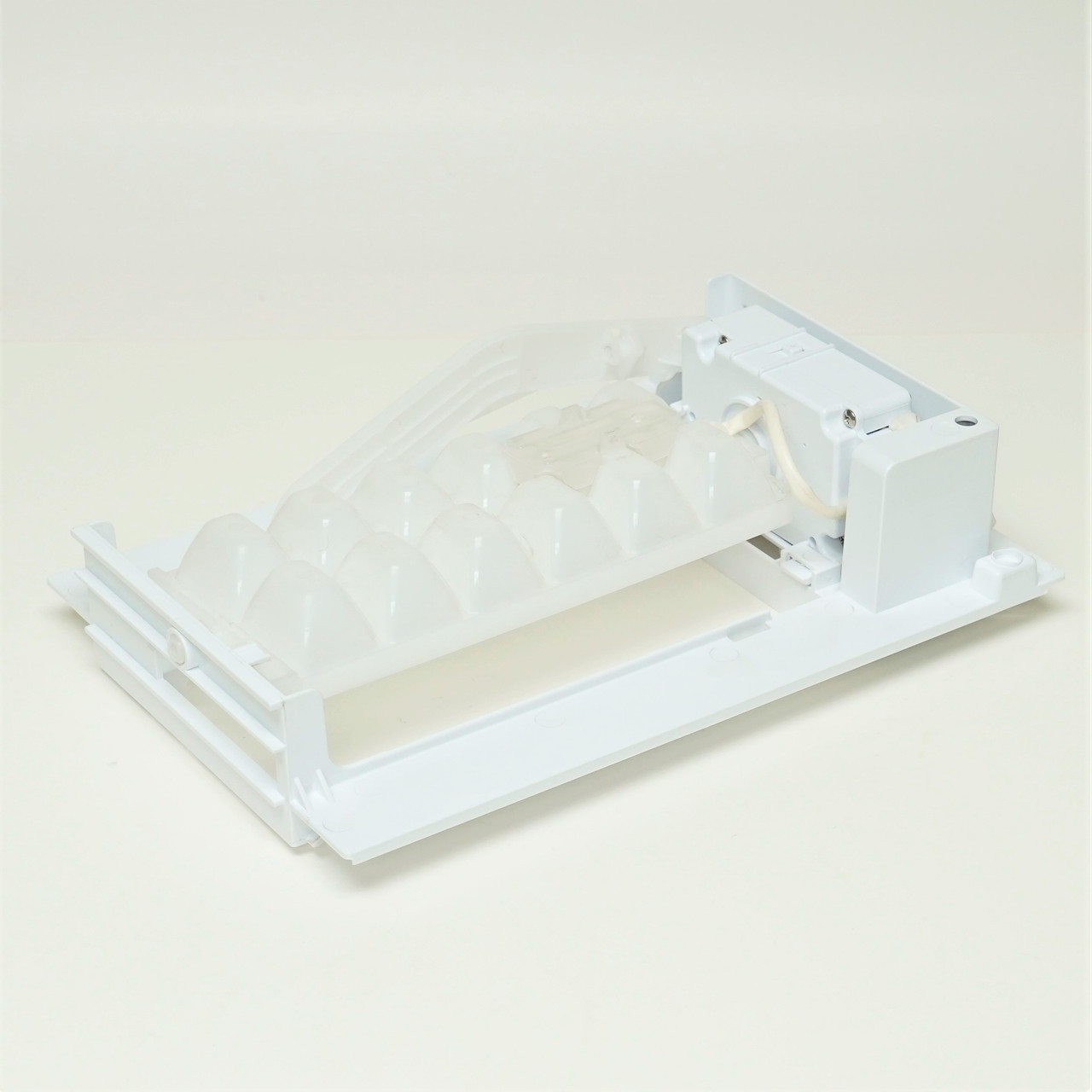 Refrigerator Ice Maker Kit for LG | McCombs Supply Co | AEQ72909603