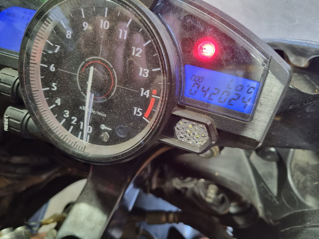 Speedo Speedometer 42000km Yamaha YZF-R1 R1 07-08 4C8-83500-01 - Bike ...