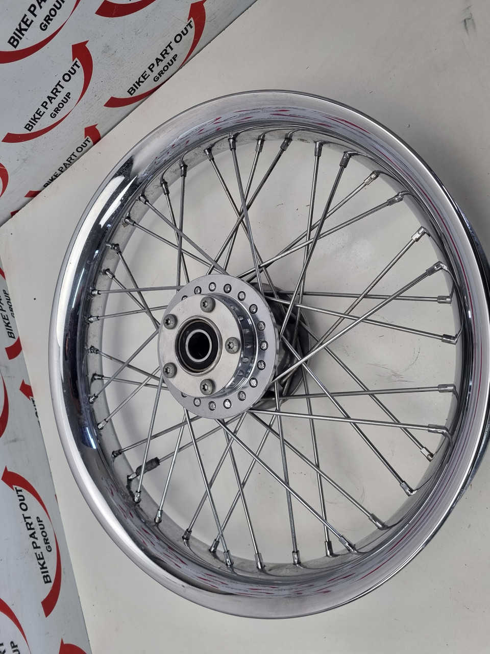 Front wheel Smoothy Chrome Harley Davidson Dyna Softail 2.5x19in 1in ...