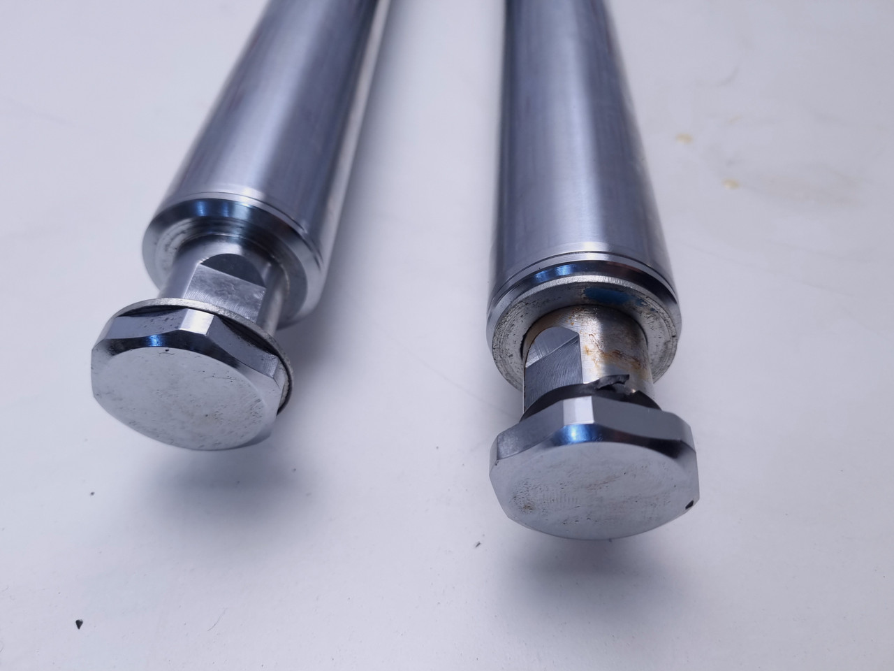 Front forks Harley Davidson Softail Fatboy Lo Heritage Slim Standard 08 ...