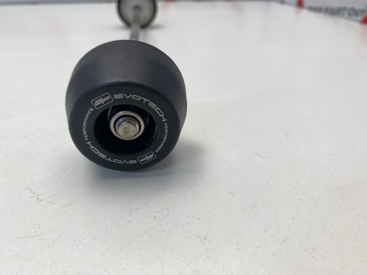 Evotech front wheel axle sliders Kawasaki Z900 RS Cafe 19 - Bike Part Out