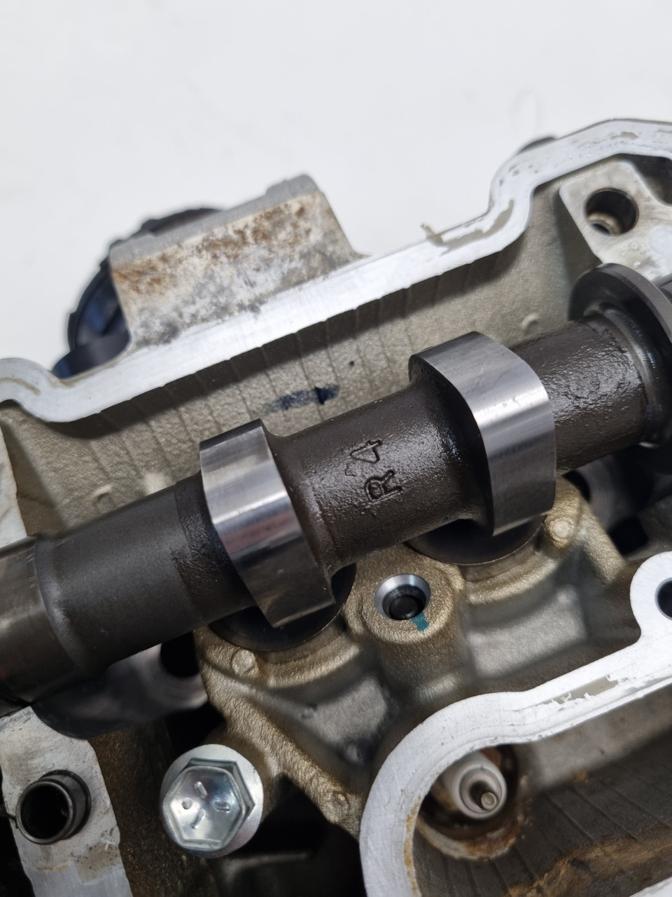 Cylinder head valves cams Suzuki DRZ250 DRZ 250 01-on 11100-13E10 ...