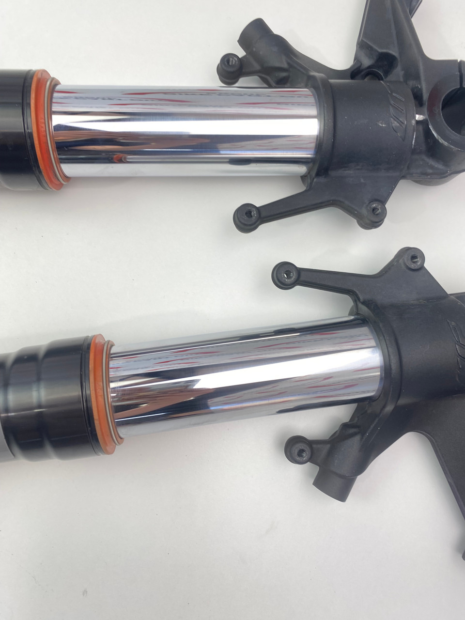 Forks KTM 1290 Super Duke GT 17-23 14181Q2301 - Bike Part Out