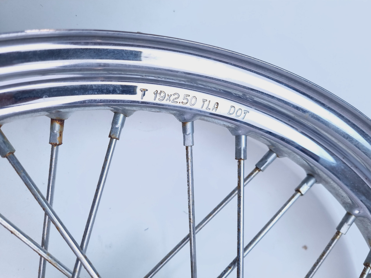 Front wheel 19x2.5 Harley Davidson M8 Softail standard 43300813 - Bike ...