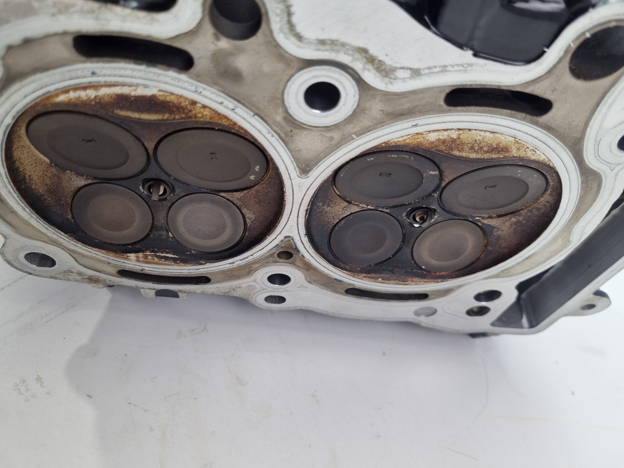 Cylinder head valves cams BMW F850 GS ADV F750 11128534207 - Bike Part Out