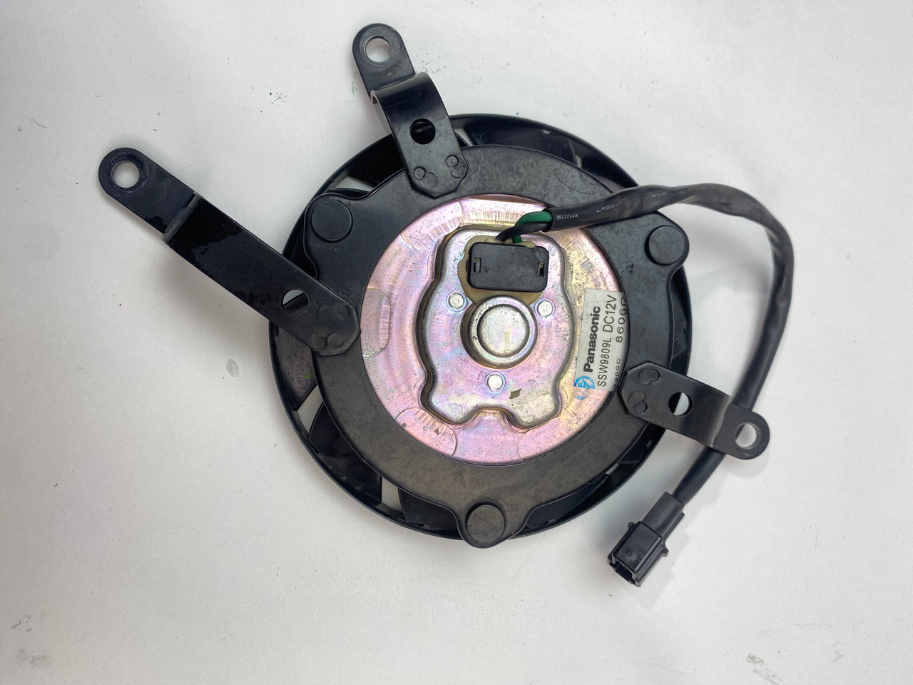 LH radiator fan Yamaha YZF-R6 R6 08-16 2C0-12405-00 - Bike Part Out