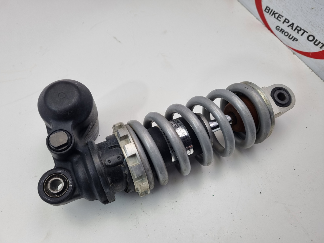 Rear Shock Triumph Street Triple S 660 T2050482 - Bike Part Out