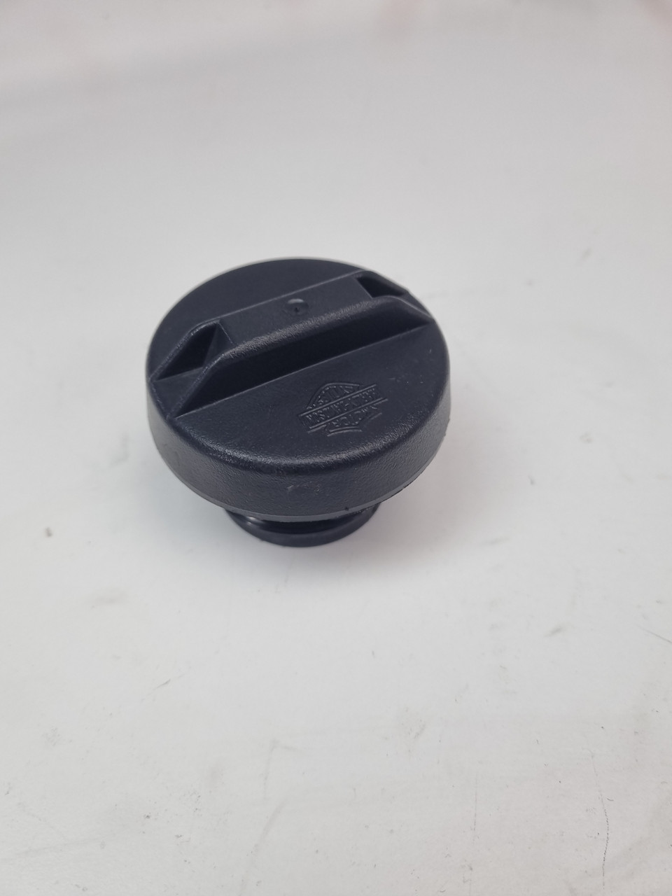 Fuel cap Harley Davidson tourer 92-23 61274-92B - Bike Part Out