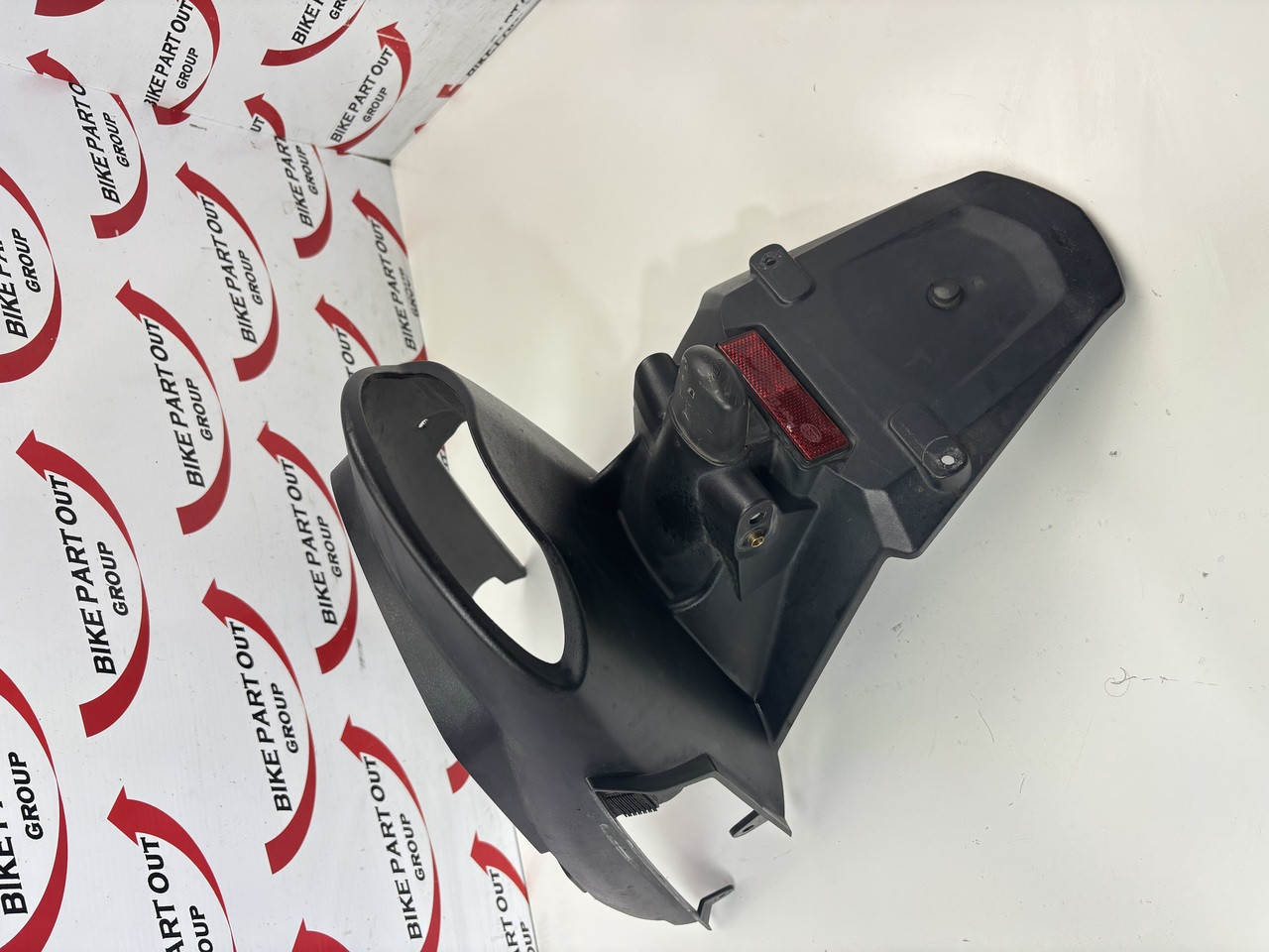 Rear fender mud guard plate holder Triumph Sprint GT 1050 T2302122 ...