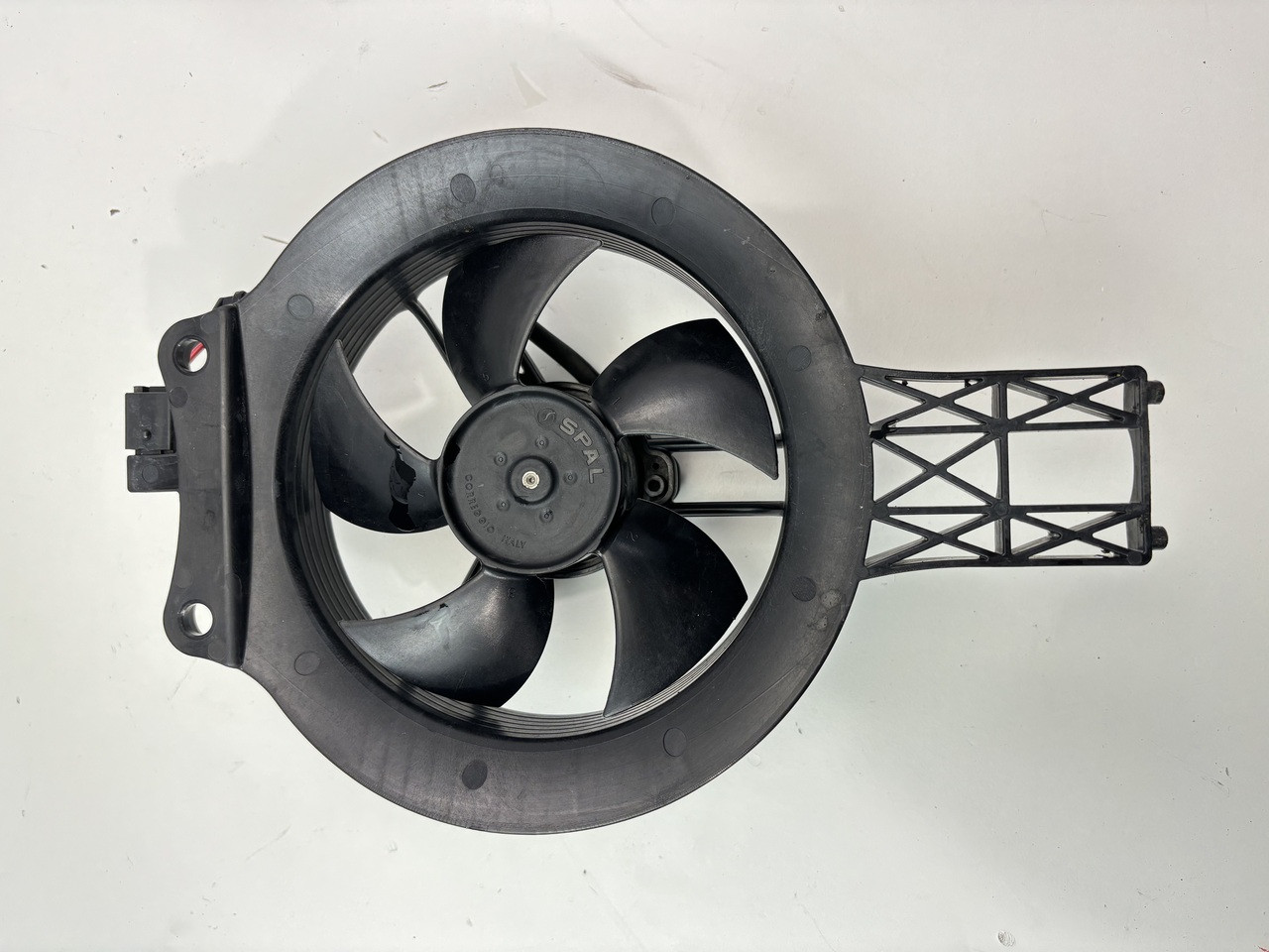Radiator fan KTM Duke 890 20-22 790 18-23 890 Duke R 20-23 64135044033 ...