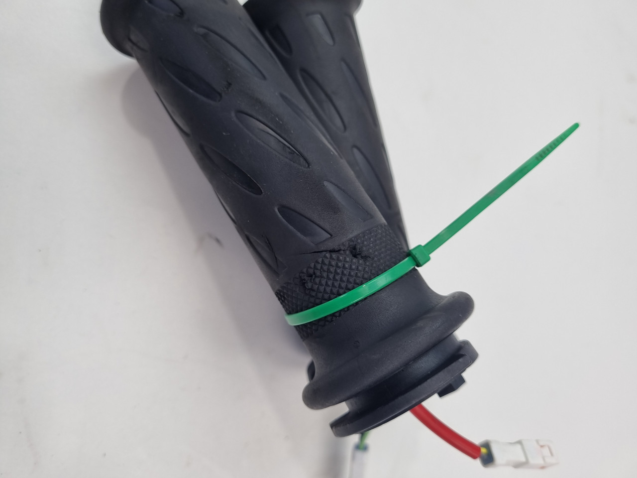 Heated Grips Triumph Bonneville T120 Bobber Thruxton T2041169 T2041192 ...