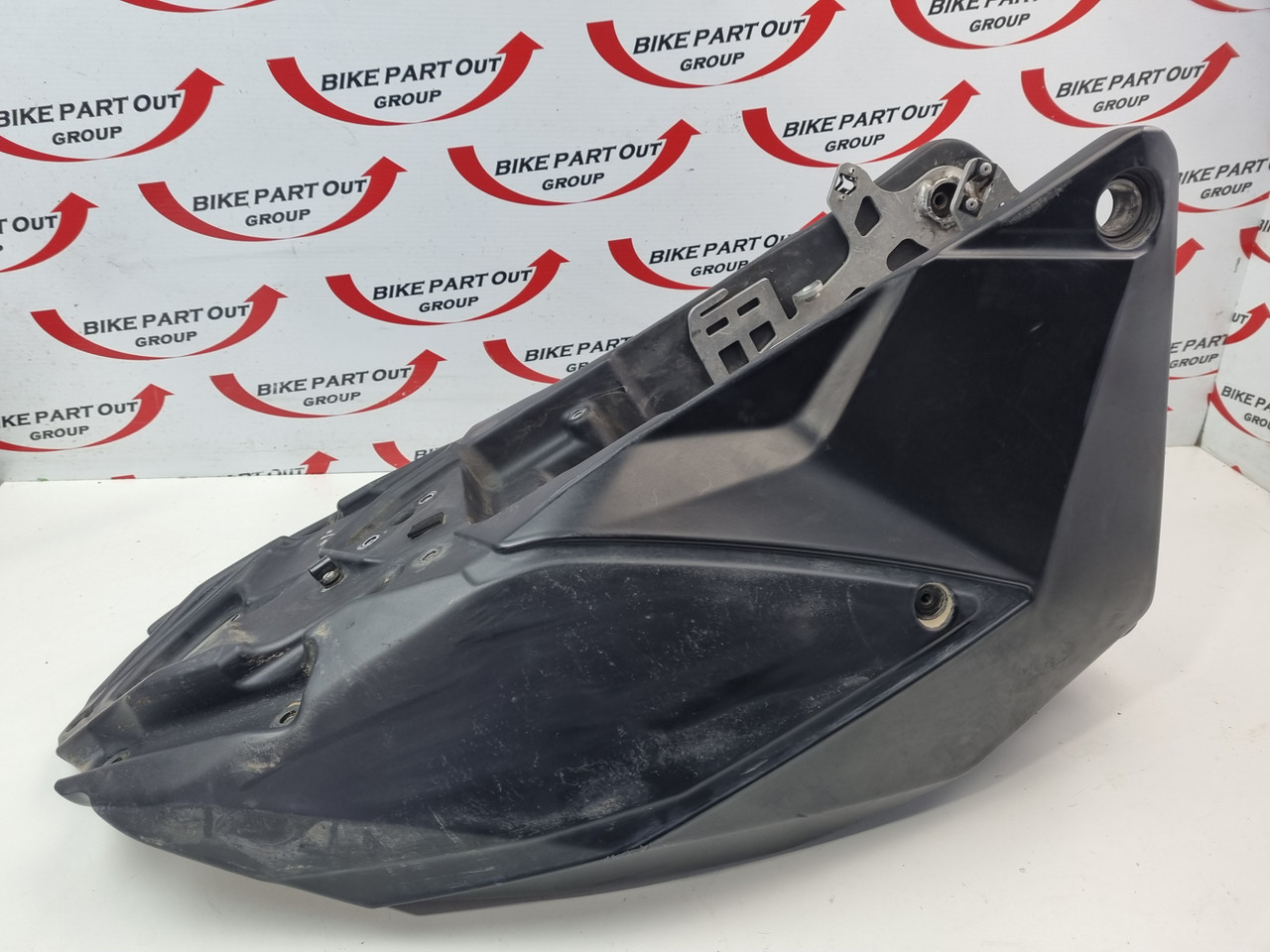 Fuel Petrol tank KTM 690 Enduro R SMC 11-16 7650701324433A - Bike Part Out