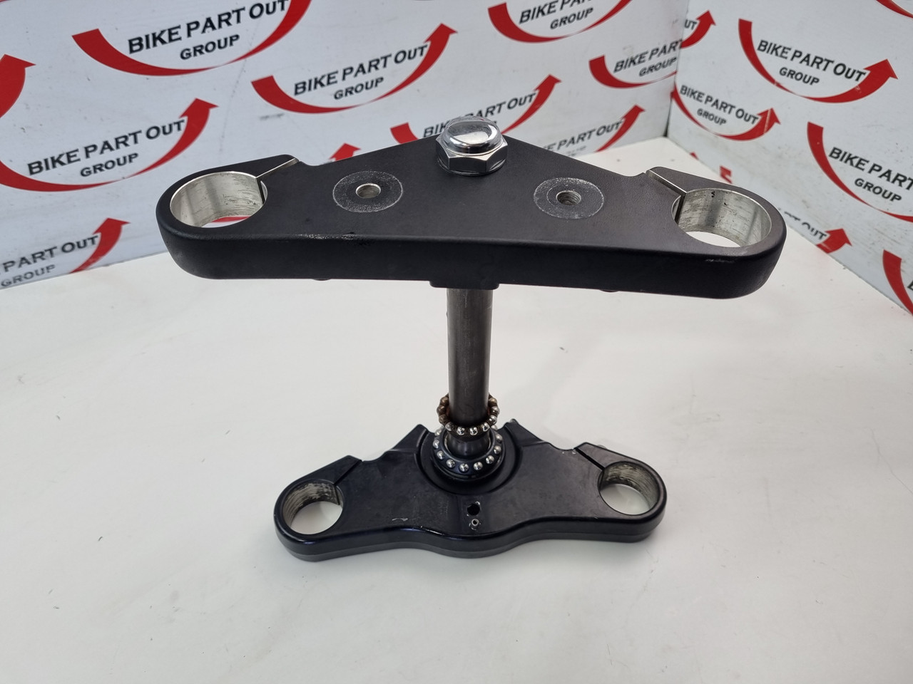 Triple clamps yoke Triumph Speedmaster EFI T2042333 - Bike Part Out