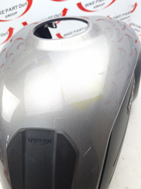 Fuel tank cover Triumph Trident TR6 660 - Bike Part Out