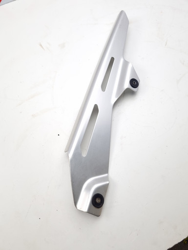 Chain Guard Suzuki Bandit GSF1200 S 01-05 61311-27E10 - Bike Part Out