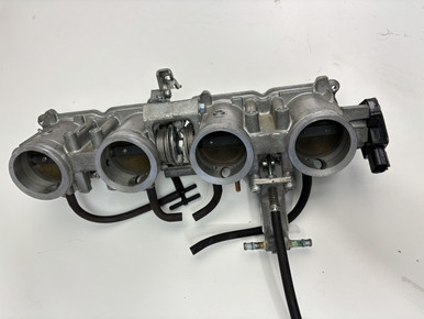 Throttle body CBR1000RR CBR 1000 RR 04-05 16401-MEL-671 - Bike Part Out