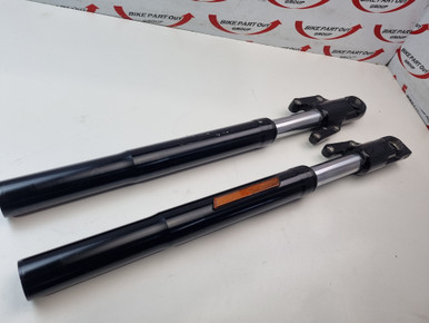 Front forks Harley Davidson M8 Softail Sport glide 45400179 - Bike Part Out