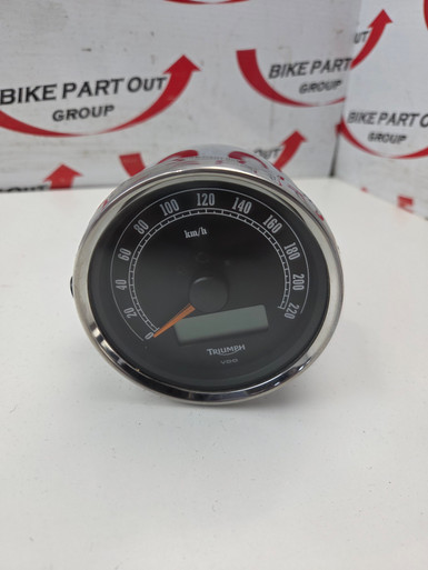 Speedo Speedometer kph from 439976 40K Triumph EFI Speedmaster America ...