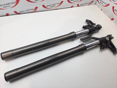 Showa Big piston forks Triumph Street Triple 765 RS T2043383 - Bike ...