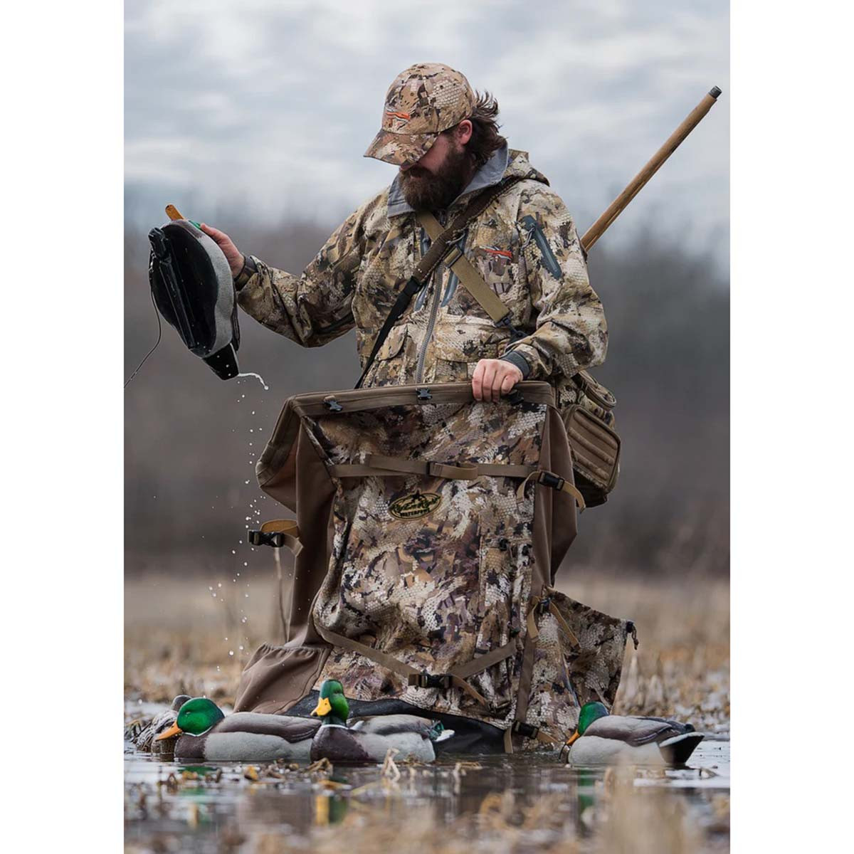 Rig'Em Right Refuge Runner Decoy Bag, Optifade Marsh | Rogers Sporting ...