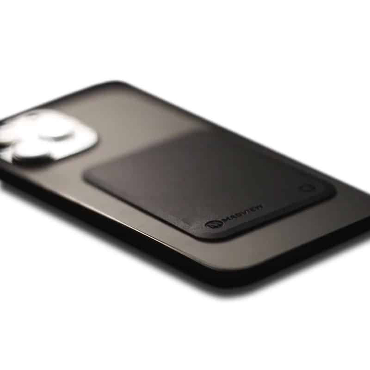 MAGVIEW Wireless Charging Phone Plate | Rogers Sporting Goods
