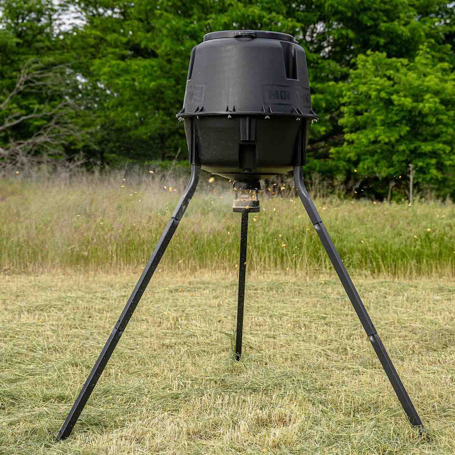 Moultrie 200-lb. Standard Deer Feeder | Rogers Sporting Goods