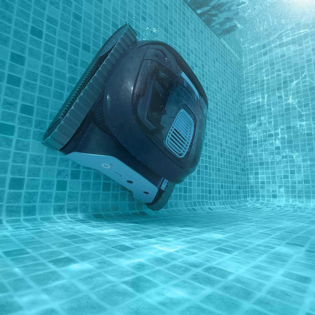 Aiper Scuba P1 Pro Cordless Robotic Pool Cleaner | Efficient, Smart ...