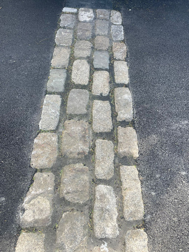 Reclaimed Granite Cobbles | RR Stone