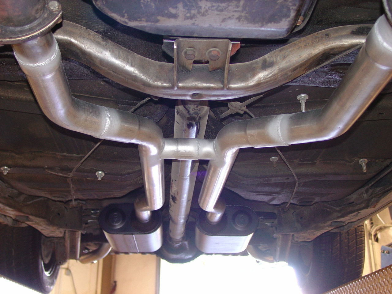 Flowmaster Crossmember Back Exhaust System 64-72 GM A-Body - 17107 ...