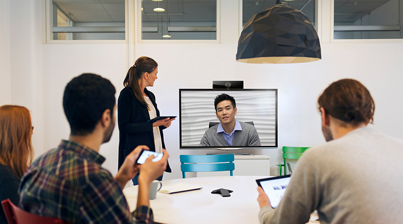 3 Questions to Ask When Choosing a Hosted Video Conferencing Platform ...