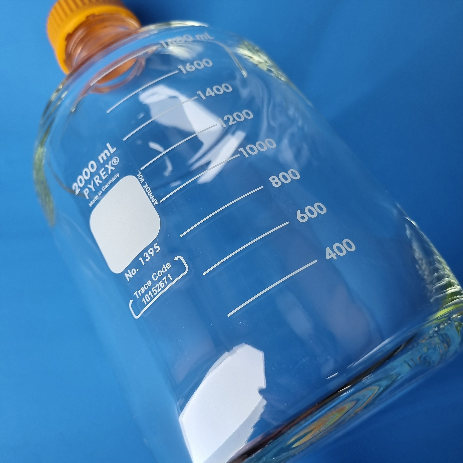 PYREX® Heatproof Glass Media Bottle, GL45 Screw Cap, 2000ml - Buy Online.