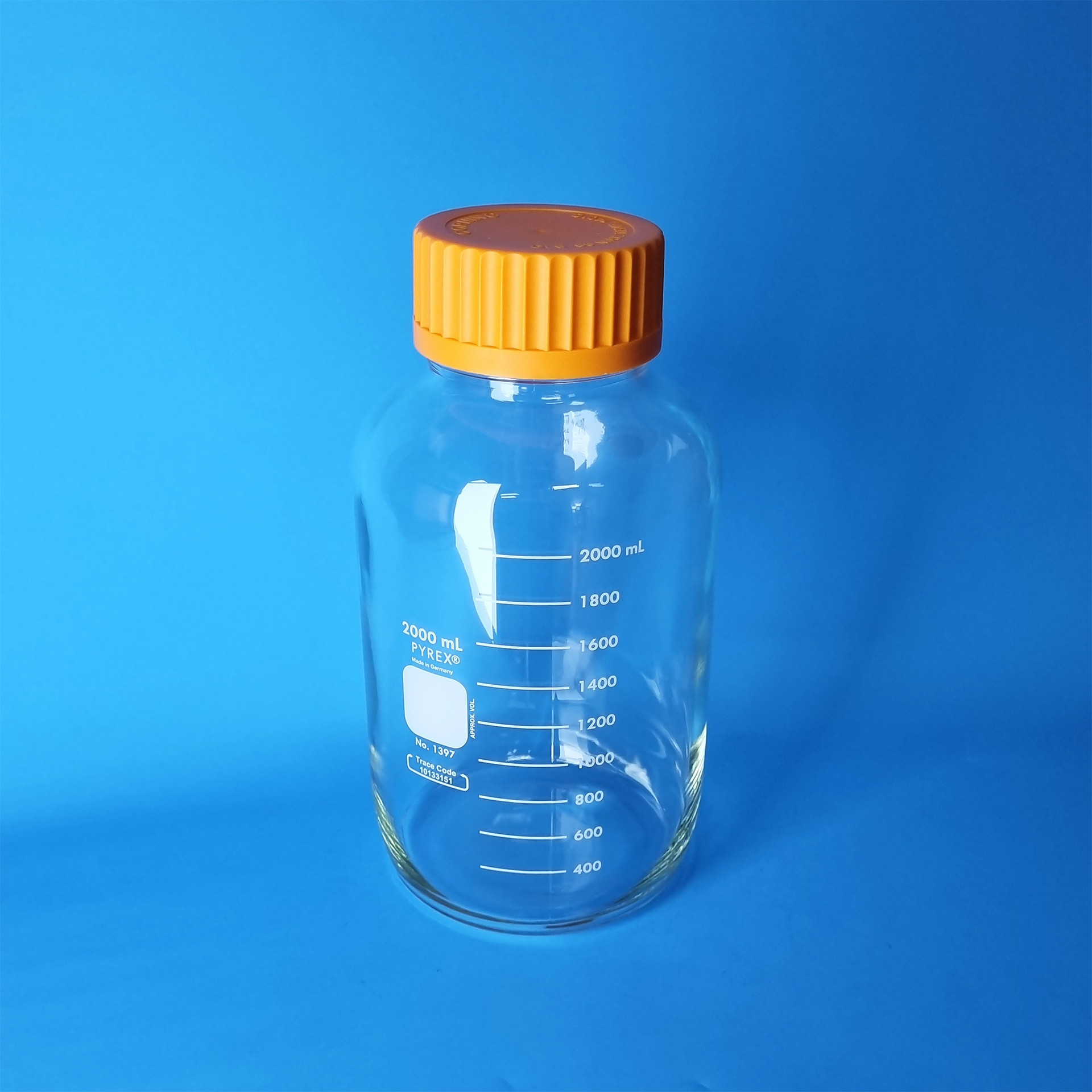 PYREX® Heatproof Glass Lab Bottle, GL80 Wide Mouth Screw Cap, 2000ml ...
