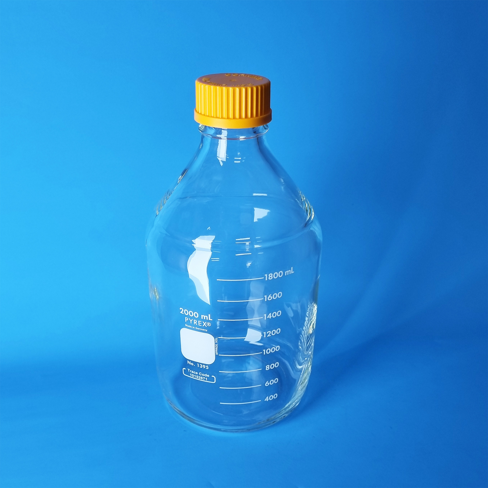 PYREX® Heatproof Glass Media Bottle, GL45 Screw Cap, 2000ml - Buy Online.