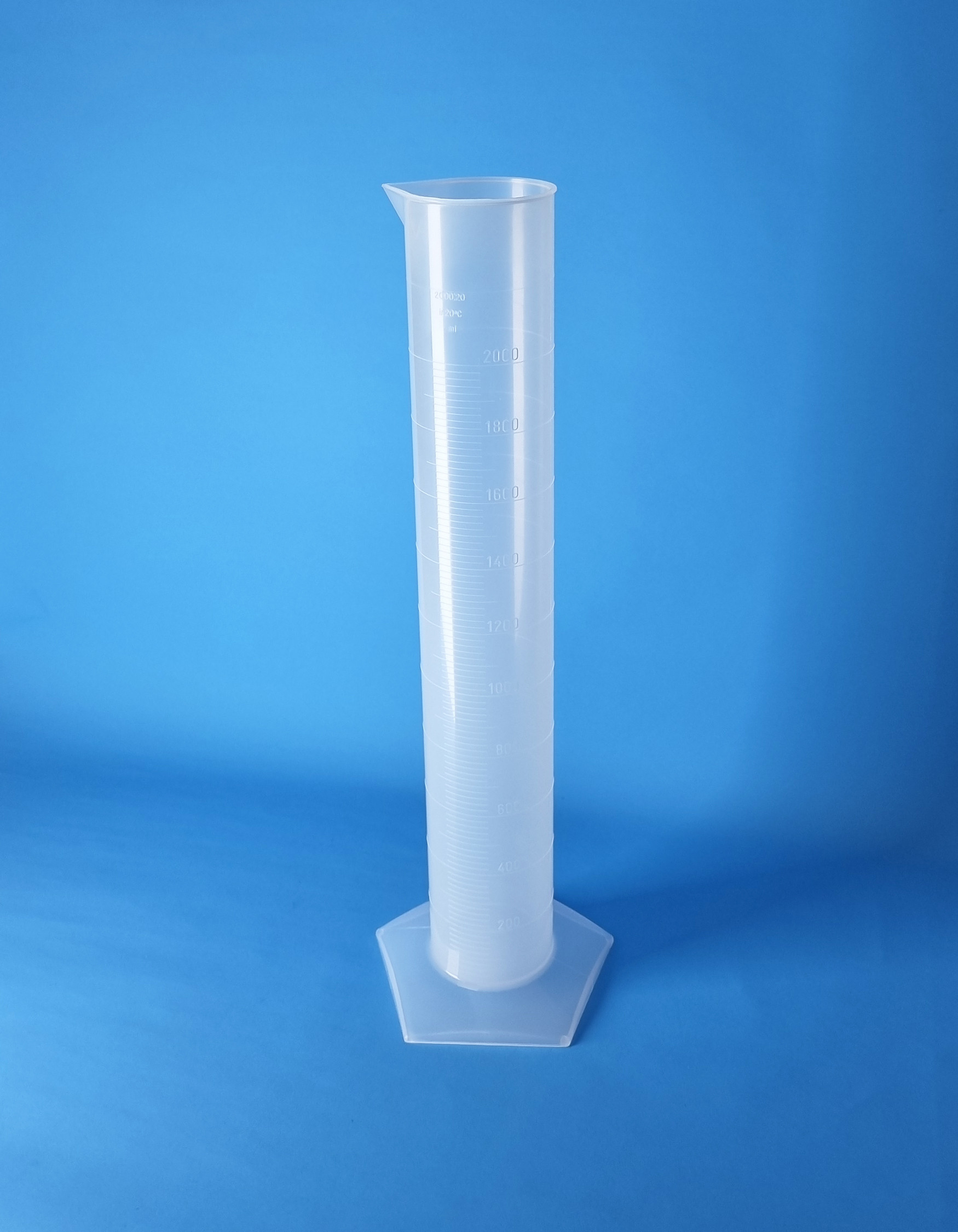 Plastic Measuring Cylinders for Laboratory Accuracy | LabDirect