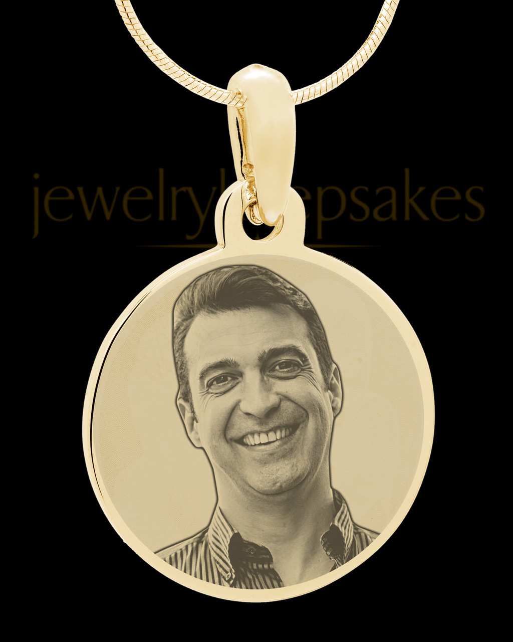 Personalized Photo Engraved Jewelry: A Gift to Honor Their Life