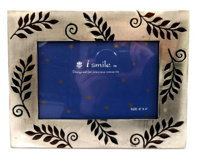 Picture frame with leaves scattered around the frame pf59 - Wholesale ...