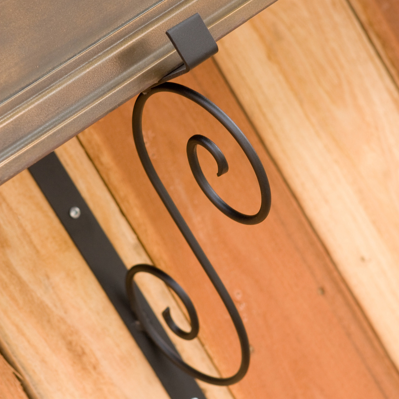 Scroll Shelf Bracket