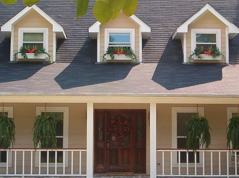Lattice Cedar Window Box w/ Cleat
